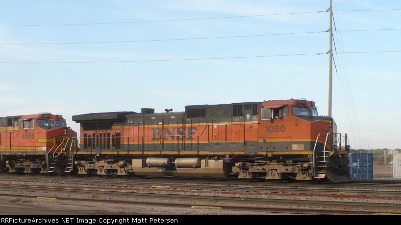 BNSF 1060